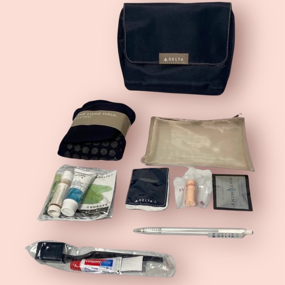 Delta | Grooming | 3 B Delta Business Class Travel Bag 13pc Amenity Kit ...